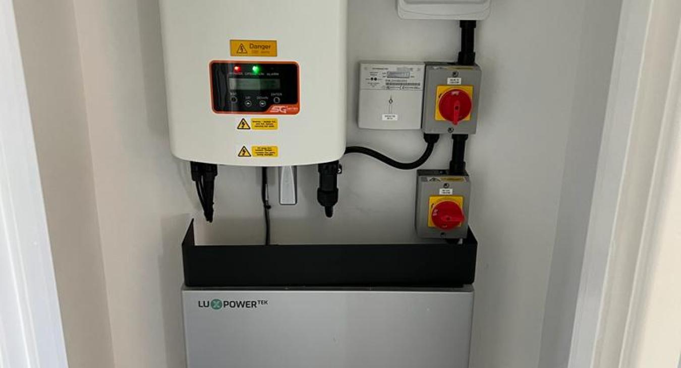 Solar battery storage installation in Rayleigh | BTM Solutions